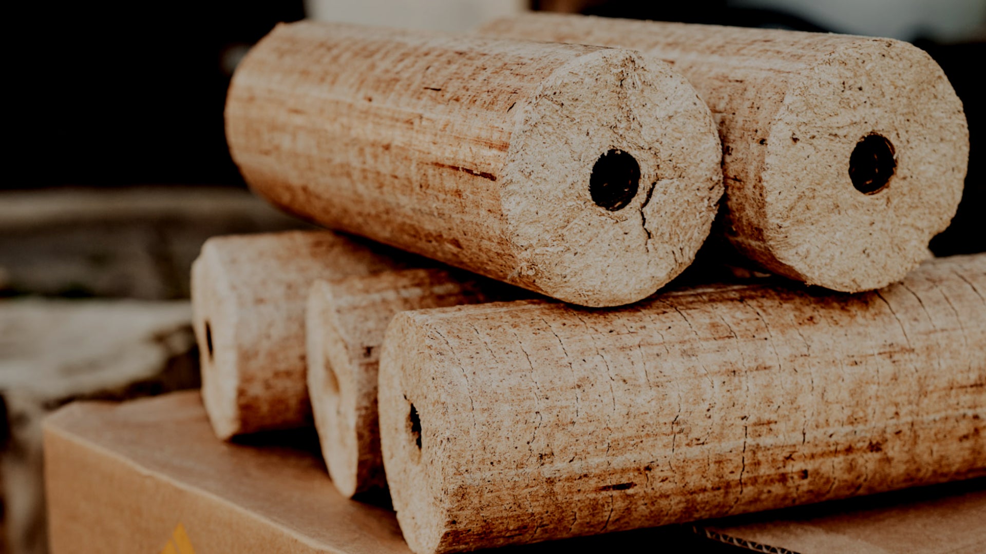 Lekto Woodfuels | Home of Ready to Burn Night Briquettes & Heat Logs ...