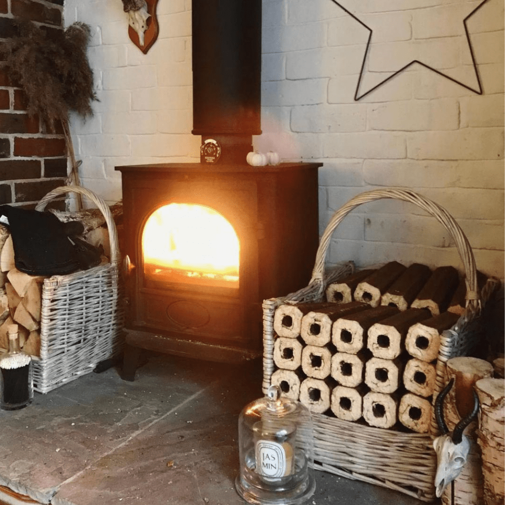Pini Kay Eco Logs - High Heat Ecologs | Lekto Woodfuels